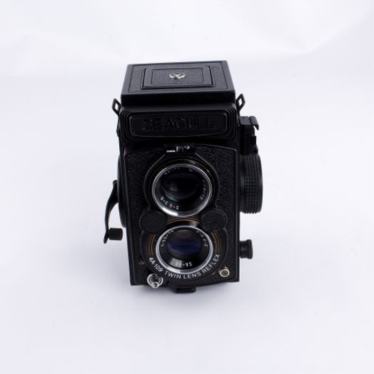 Seagull 4A-109 (75mm f/3.5) TLR Medium Format Camera (6X6)